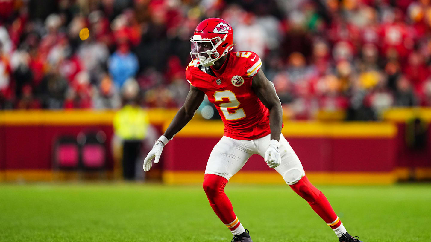Chiefs lose another cornerback to head injury late in Week 14 game ...