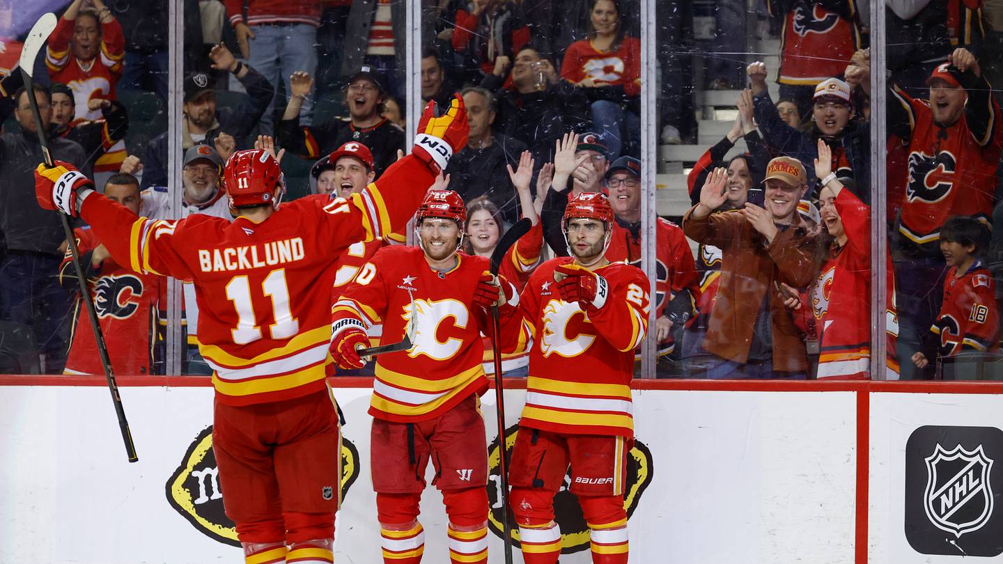 Mikael Backlund extends, what does that mean for the Flames captain?