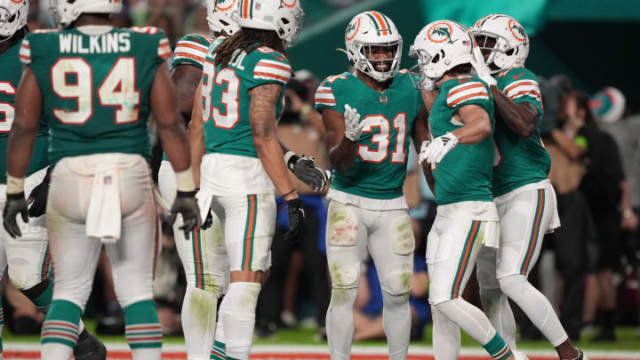 dolphins win total