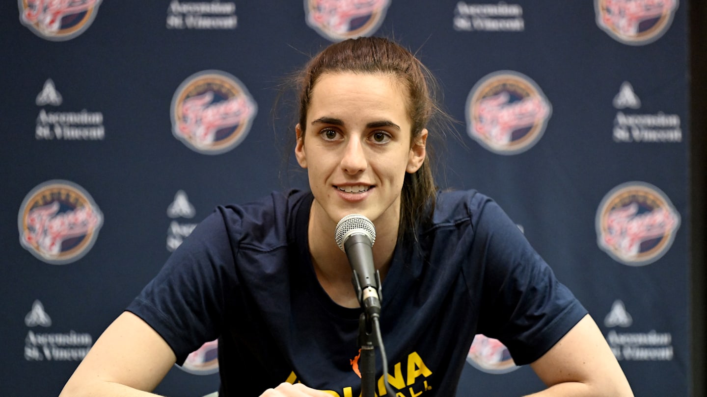 Caitlin Clark's coach warns rest of WNBA after leaving her off Olympic team