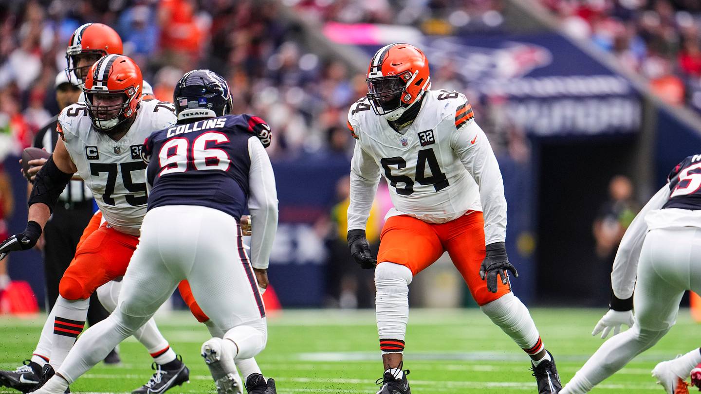 Browns sign former starter to roster after Dawand Jones goes on IR