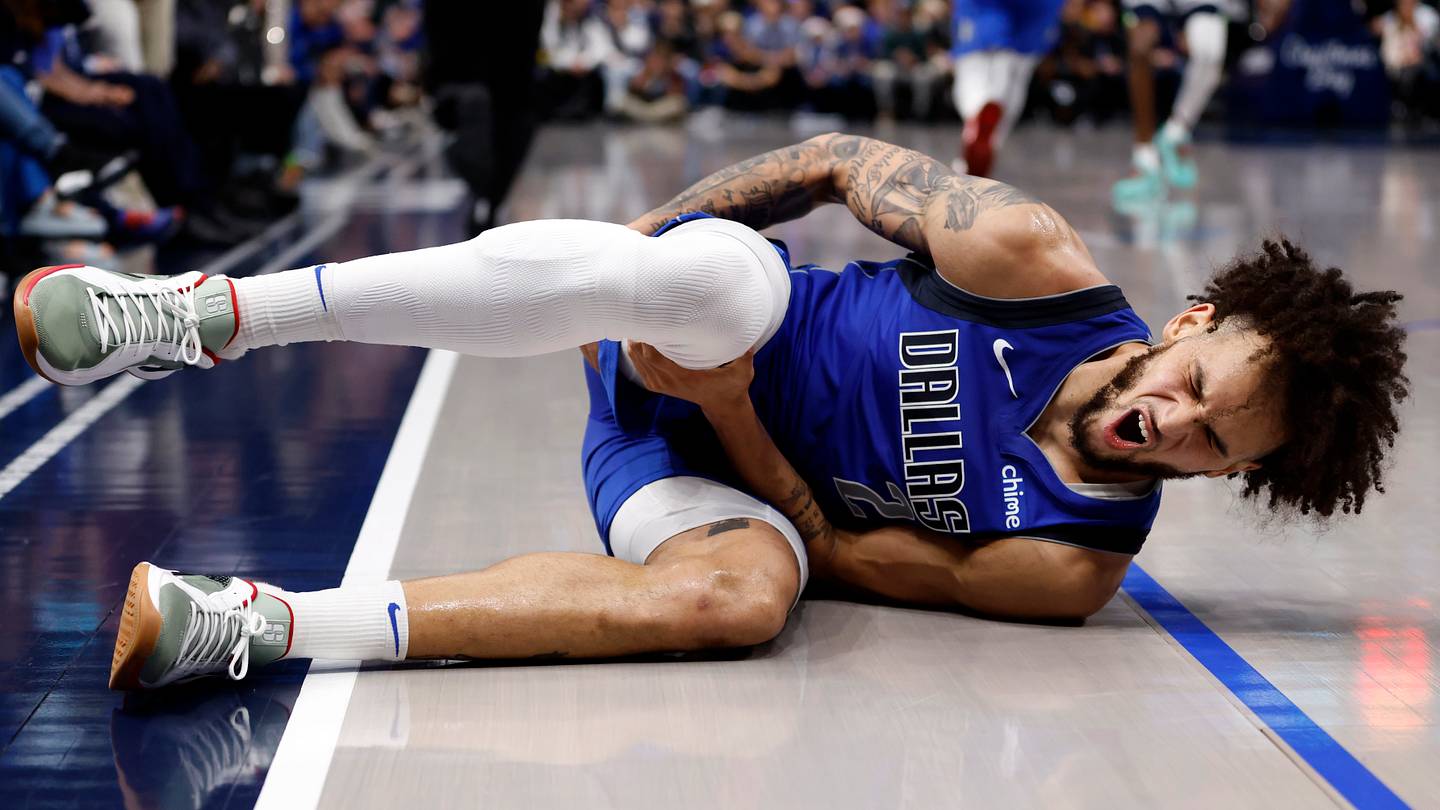 Devastating injury news for Mavericks center opens up a Raptors trade ...