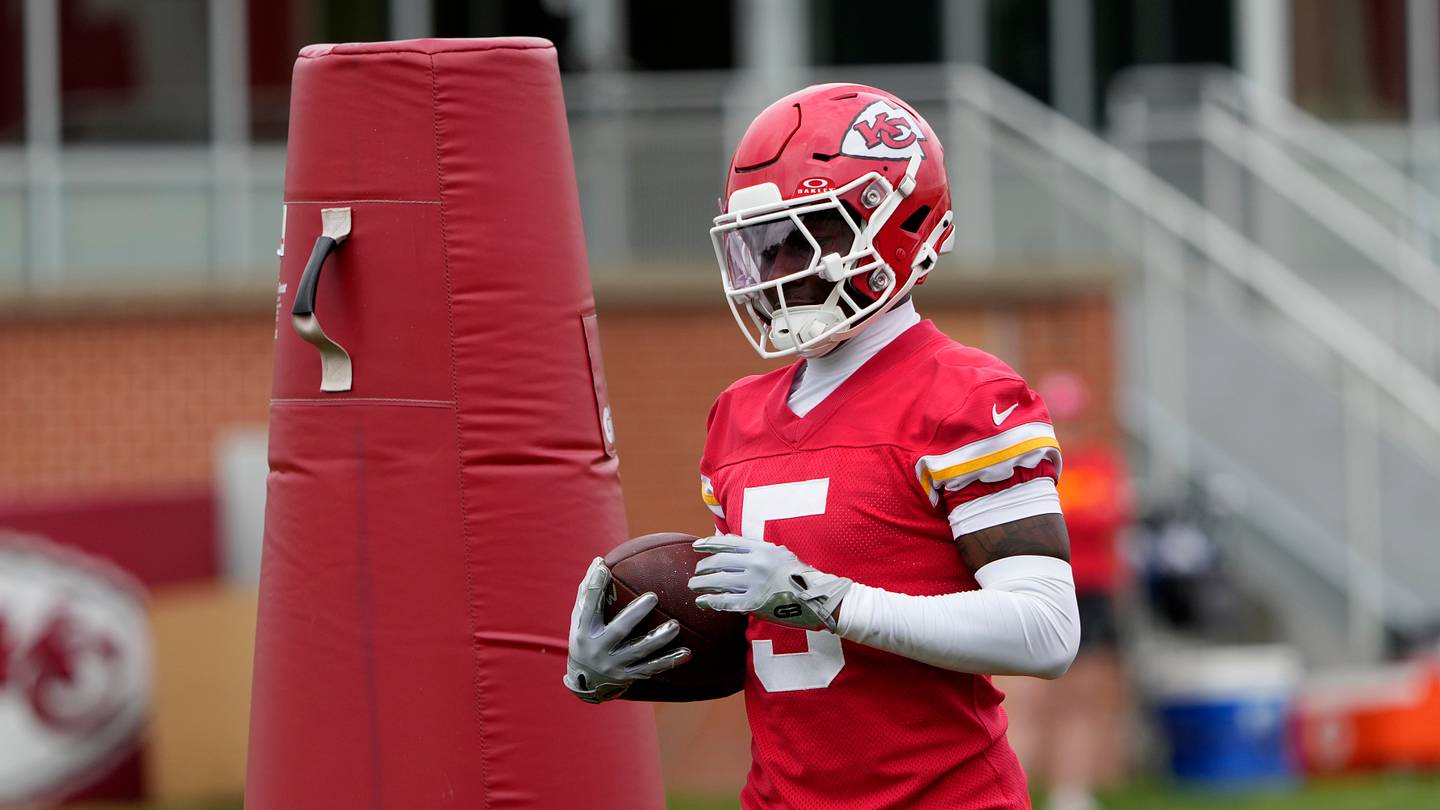 Chiefs get injury updates that could shape Week 1 starting lineup