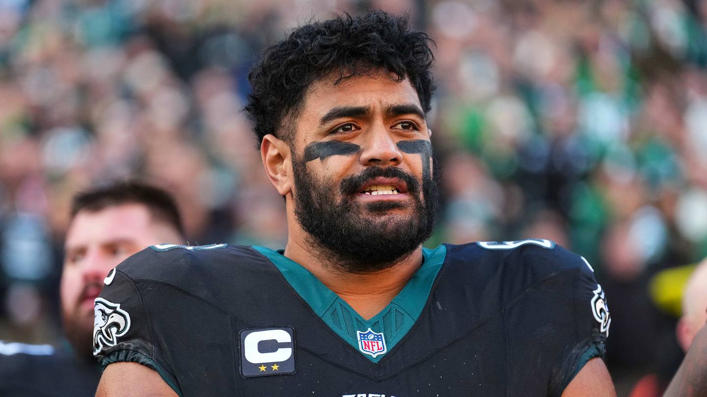 Jordan Mailata isn't allowing the 2023 comparison to plague the 2025 ...