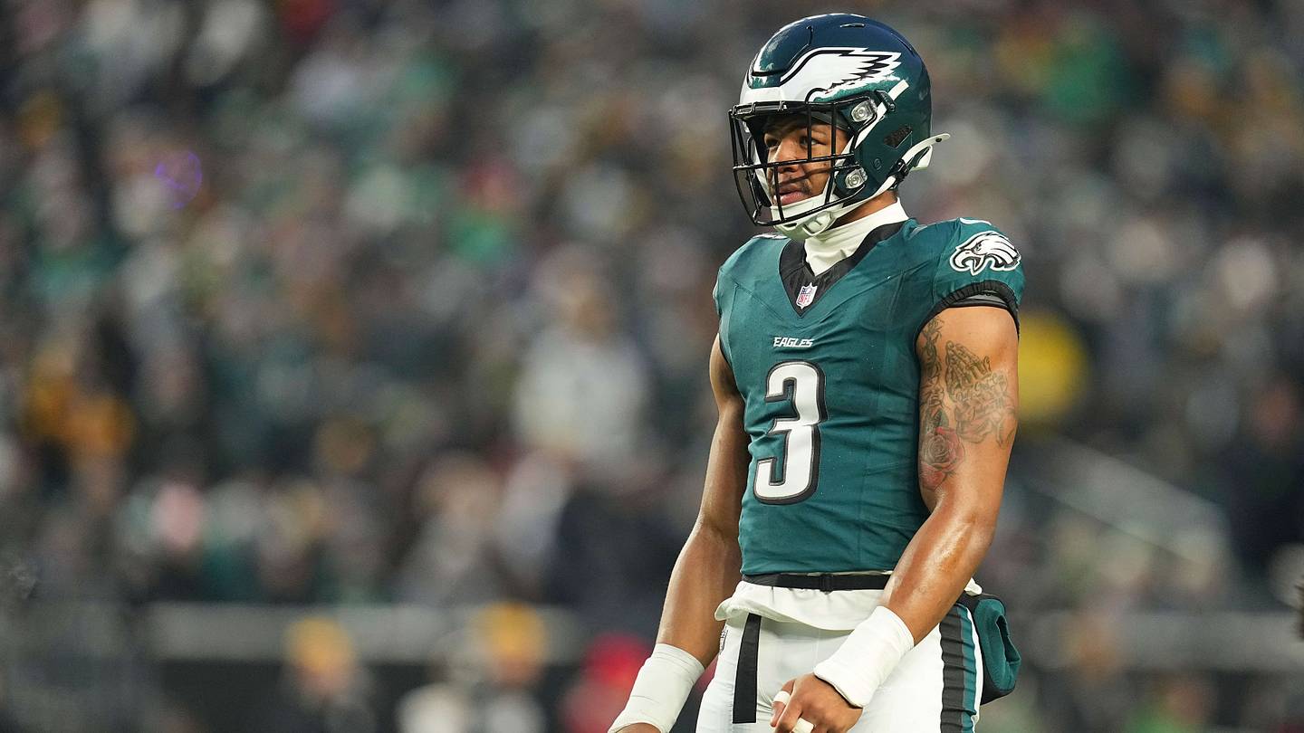 Eagles' first post-trade deadline move welcomes back Nolan Smith to ...