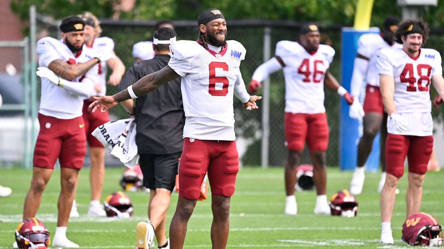 Eagles Should Poach Practice Squad WR Cut By Commanders