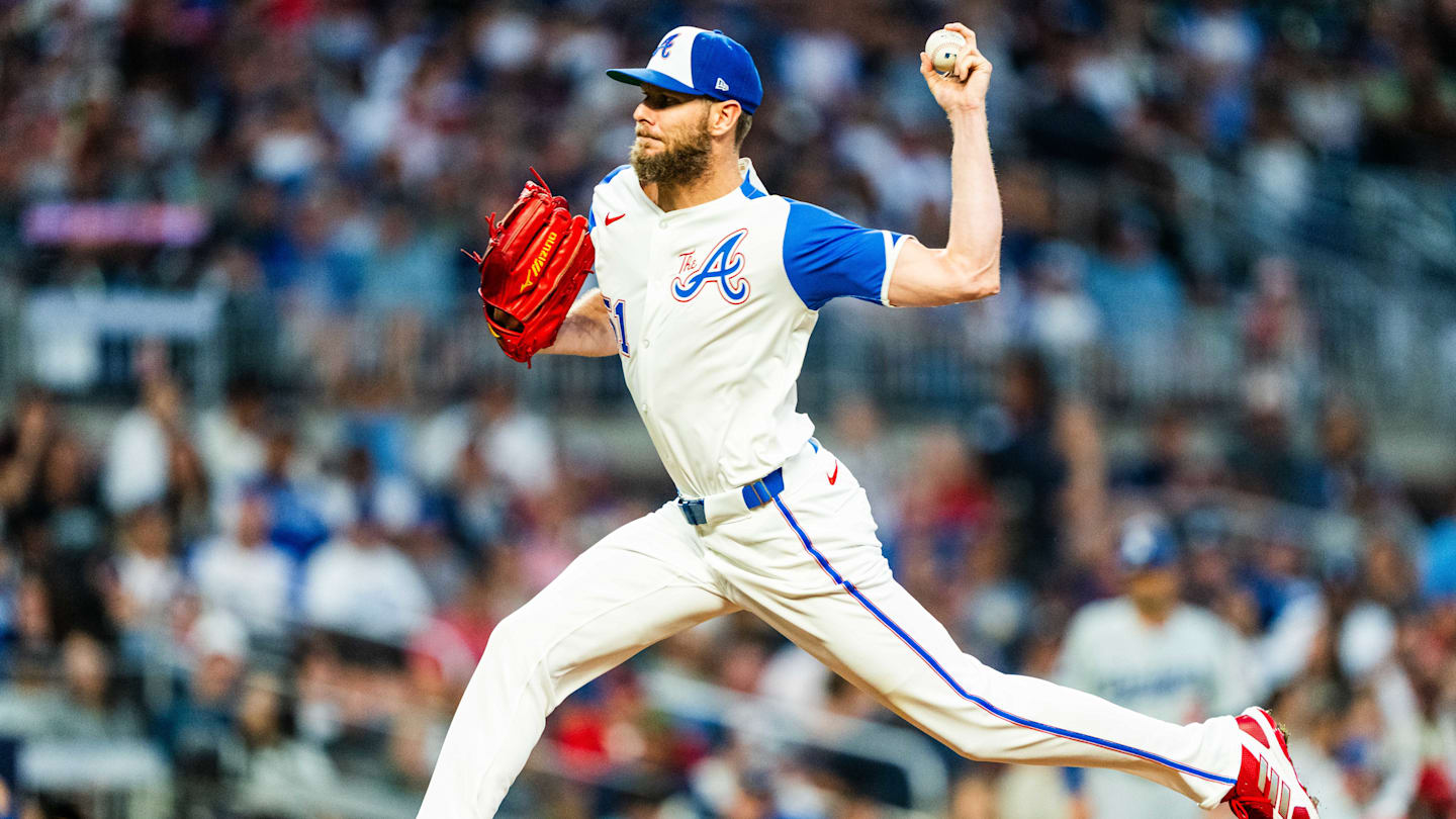 Braves' Chris Sale had classiest surprise spring training tribute to Red Sox legend