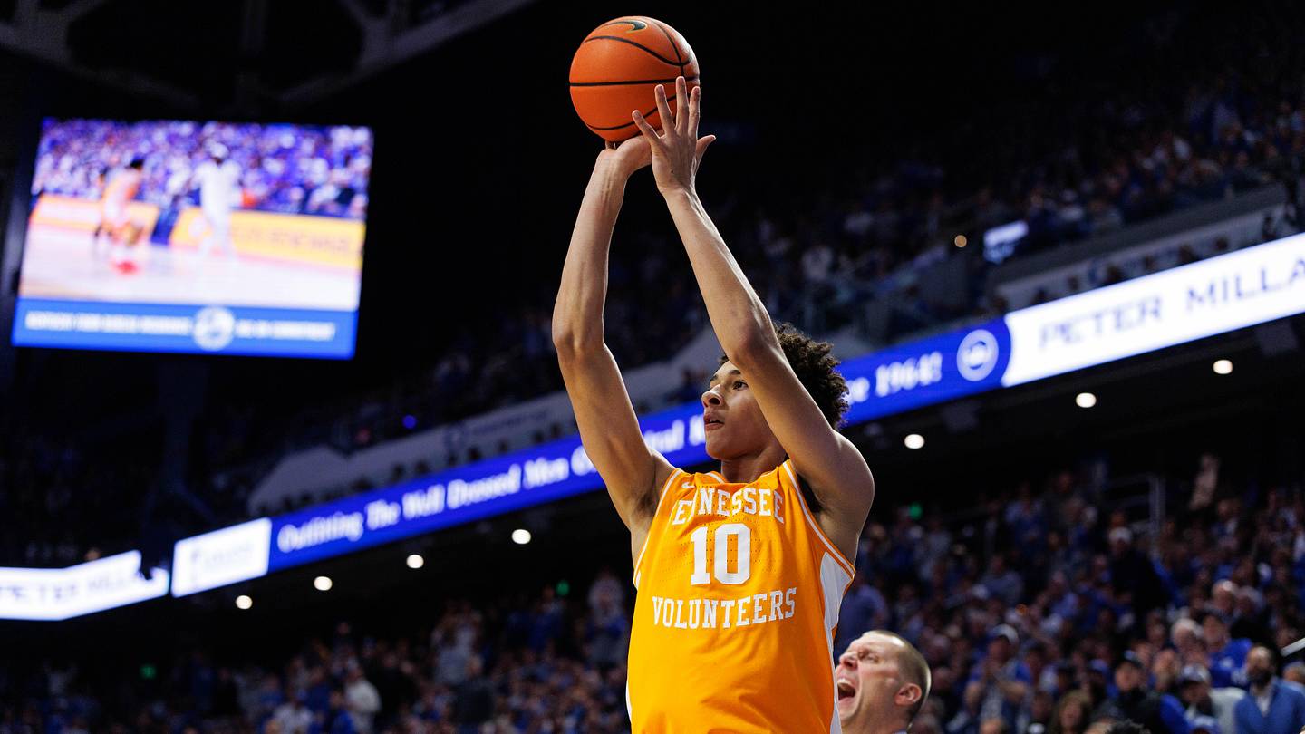 Another award given to Tennessee freshman Nate Ament as dominance continues