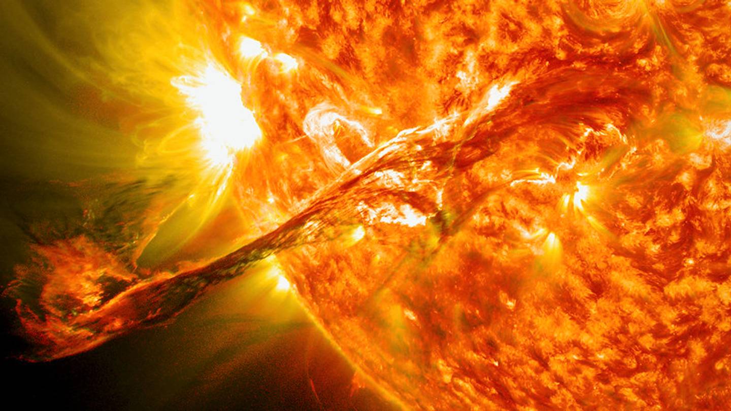 “Severe” Solar Storm Might Bring Northern Lights to the Deep South