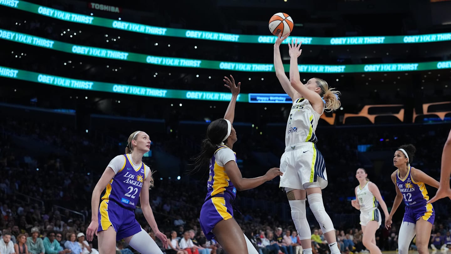 Kelsey Plum, Sparks' Playoff Hopes Hang in Balance Against Paige Bueckers' Wings