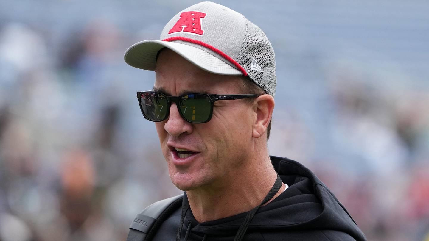 NFL HOFer Peyton Mannings Sounds Off on Chiefs TE Kelce's Potential ...