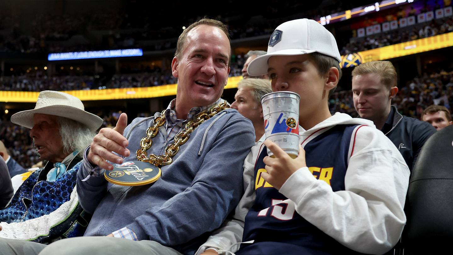 Colts legend's son not even in college yet, and already turning heads ...
