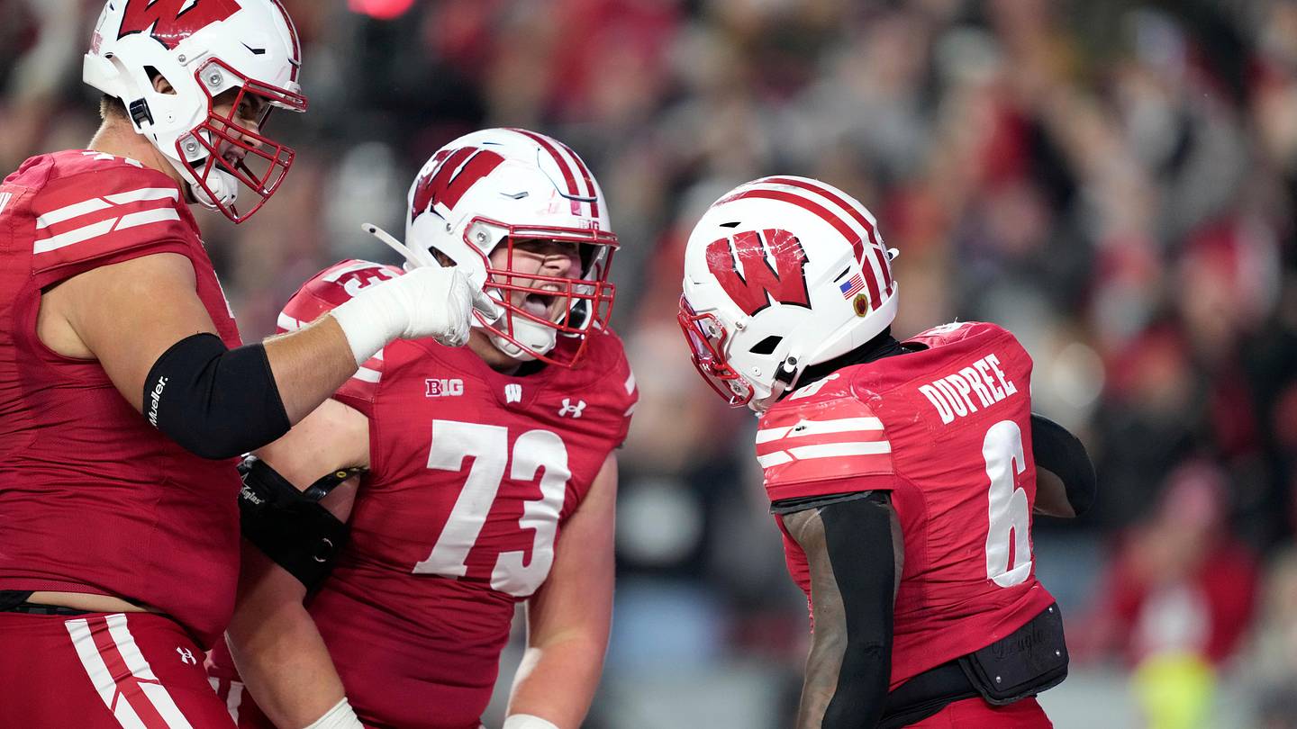 Wisconsin Badgers' new offensive approach has spurred late-season ...