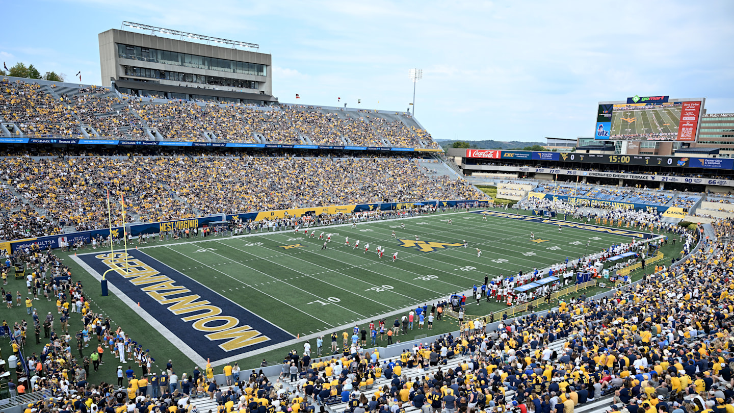 WVU WR coach Ryan Garrett details differences between recruiting at G5 and P5 levels