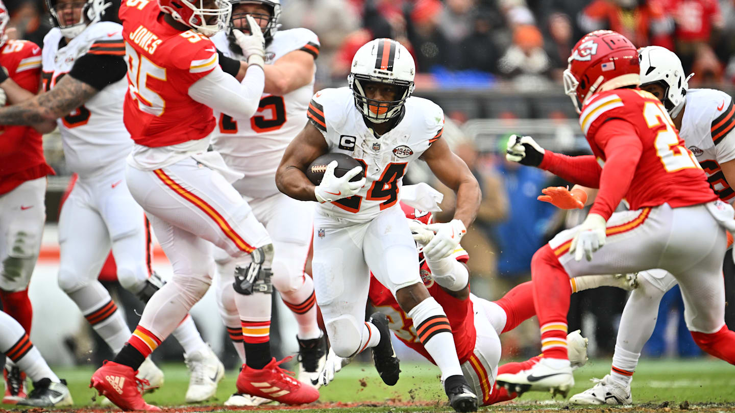 Browns Rookie Replacing Nick Chubb Sends Message to Fans Ahead of OTAs