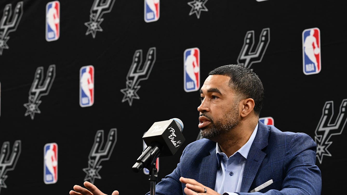 4 times Spurs GM Brian Wright has fleeced other teams in a trade