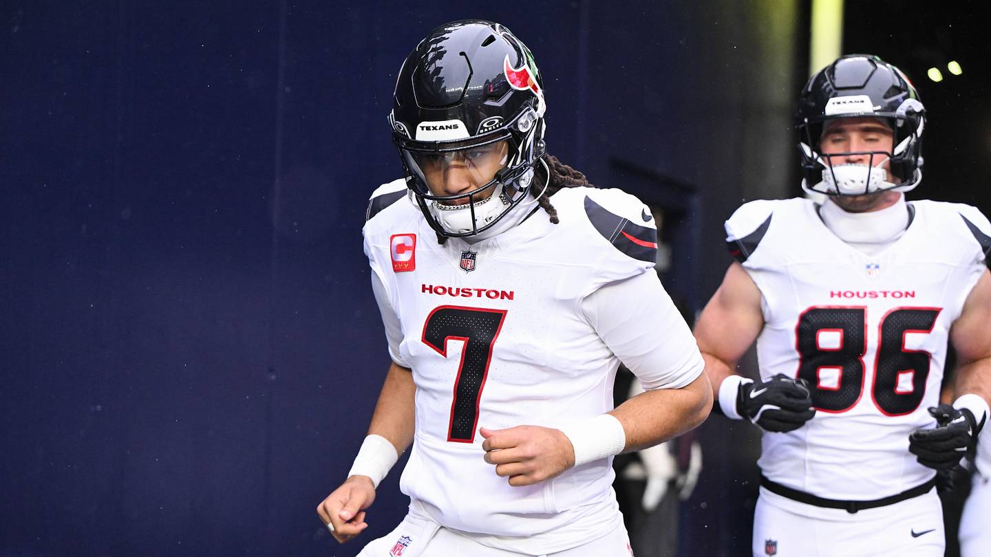 Former Ohio State Star Quarterback Getting Second Lease on Life in the NFL