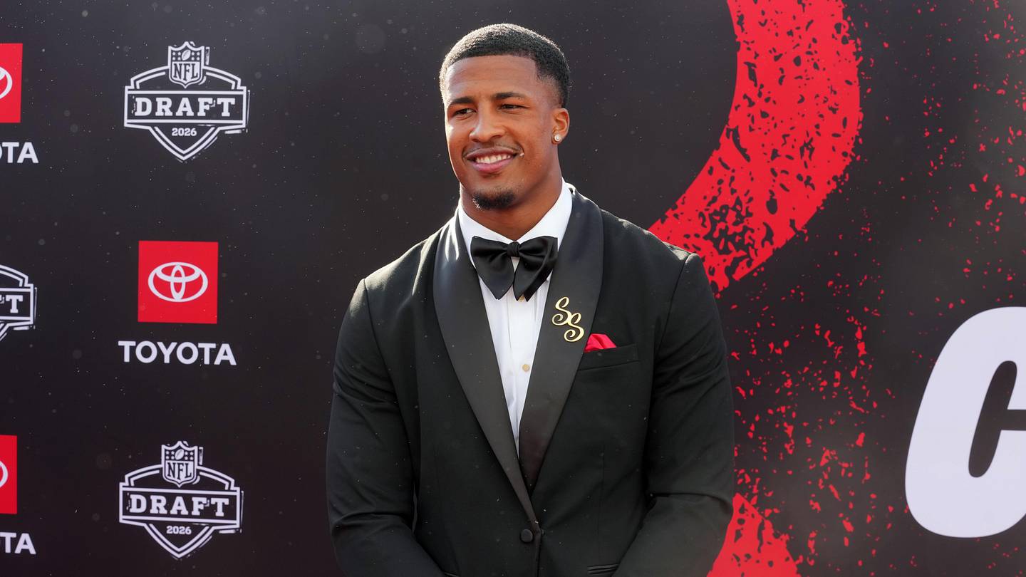 Grading every 1st Round Pick in the NFL Draft live with instant reactions