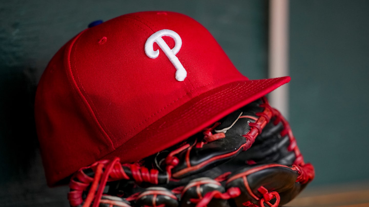 Is sneaky Phillies outfield prospect opening some eyes with power display?