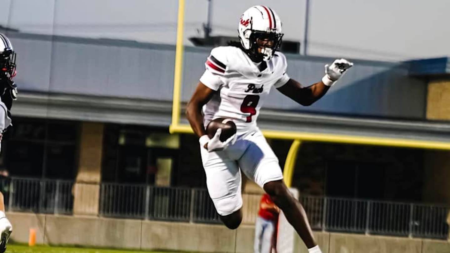No. 3 WR Recruit in Texas Announces Top 3 College Football Finalists