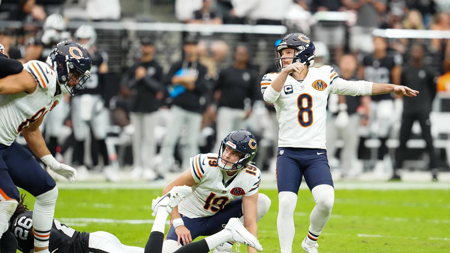 Bears' Week 10 Game Hit with Potential Kicker Twist Before Kickoff