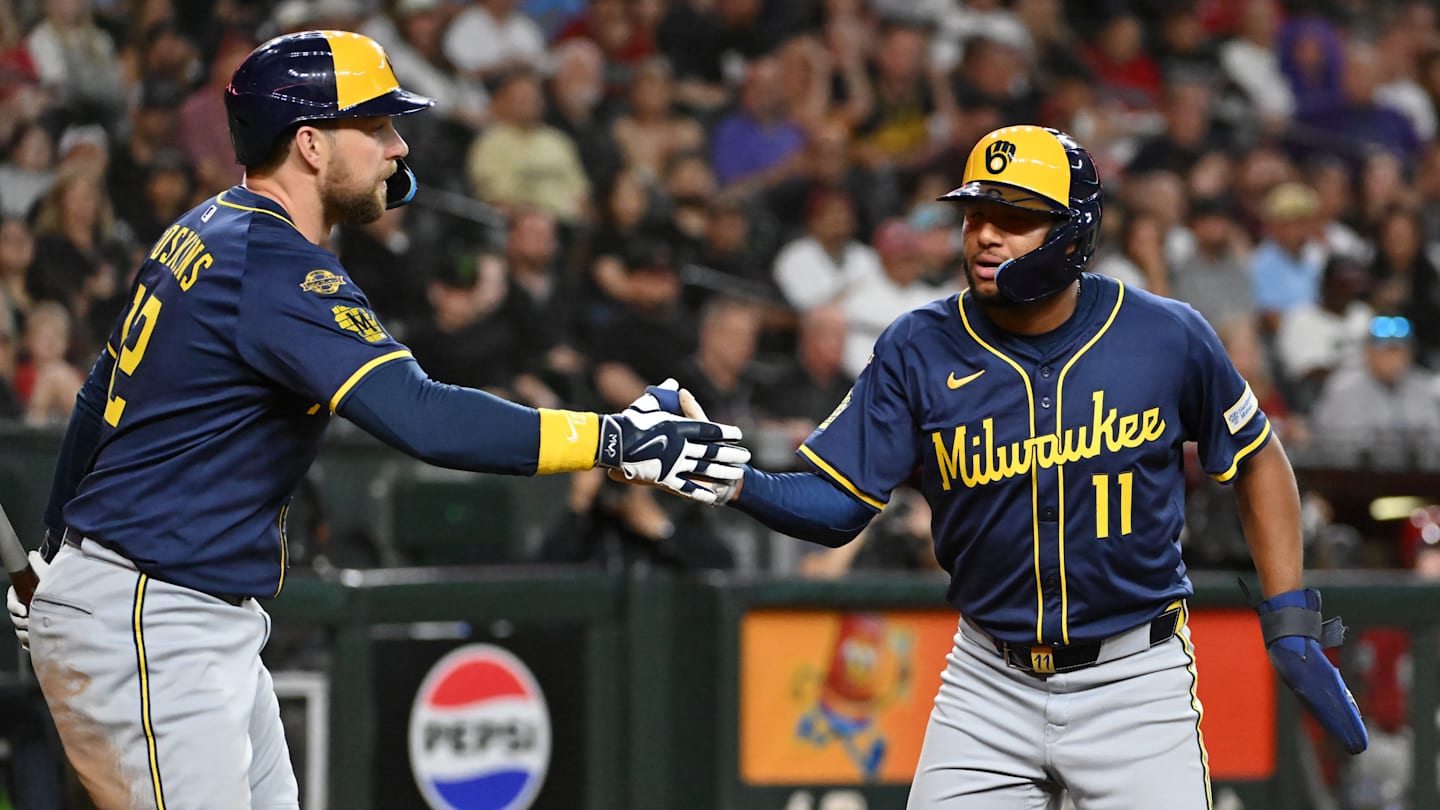 Two Brewers reach impressive milestones during Cardinals series
