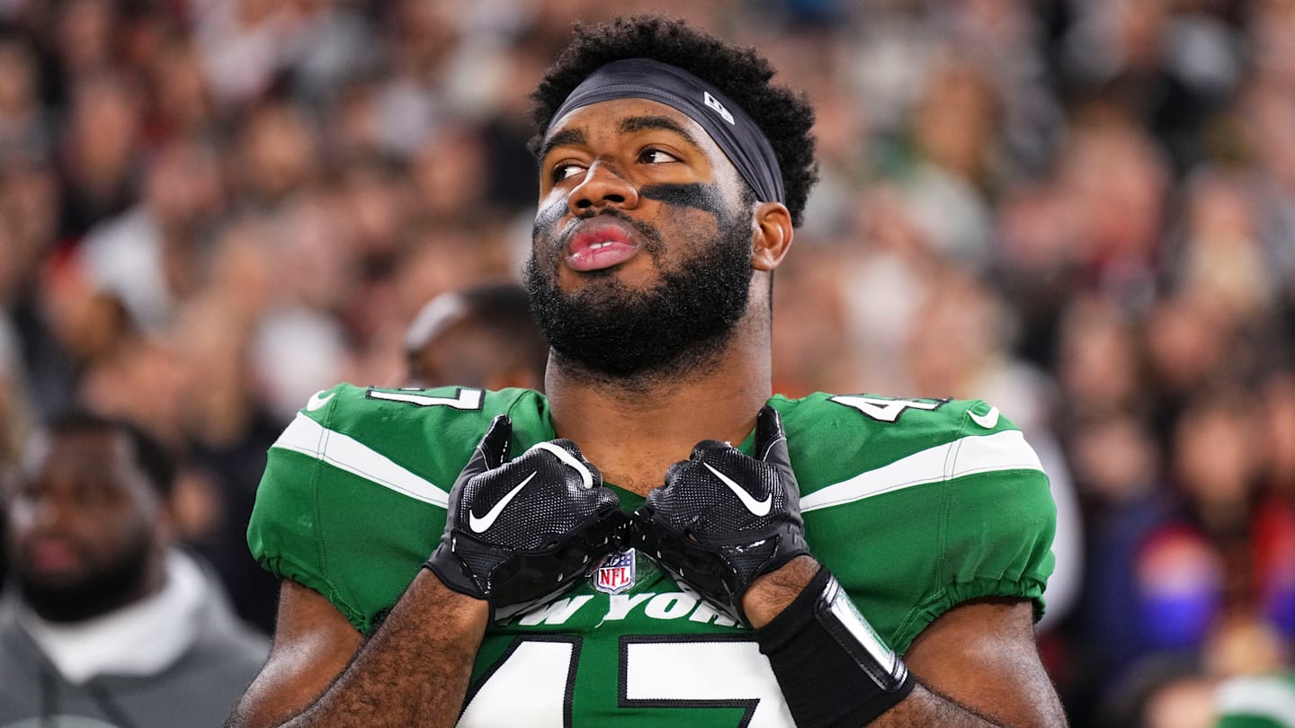 Eagles fans are begging for Haason Reddick trade after another Bryce ...