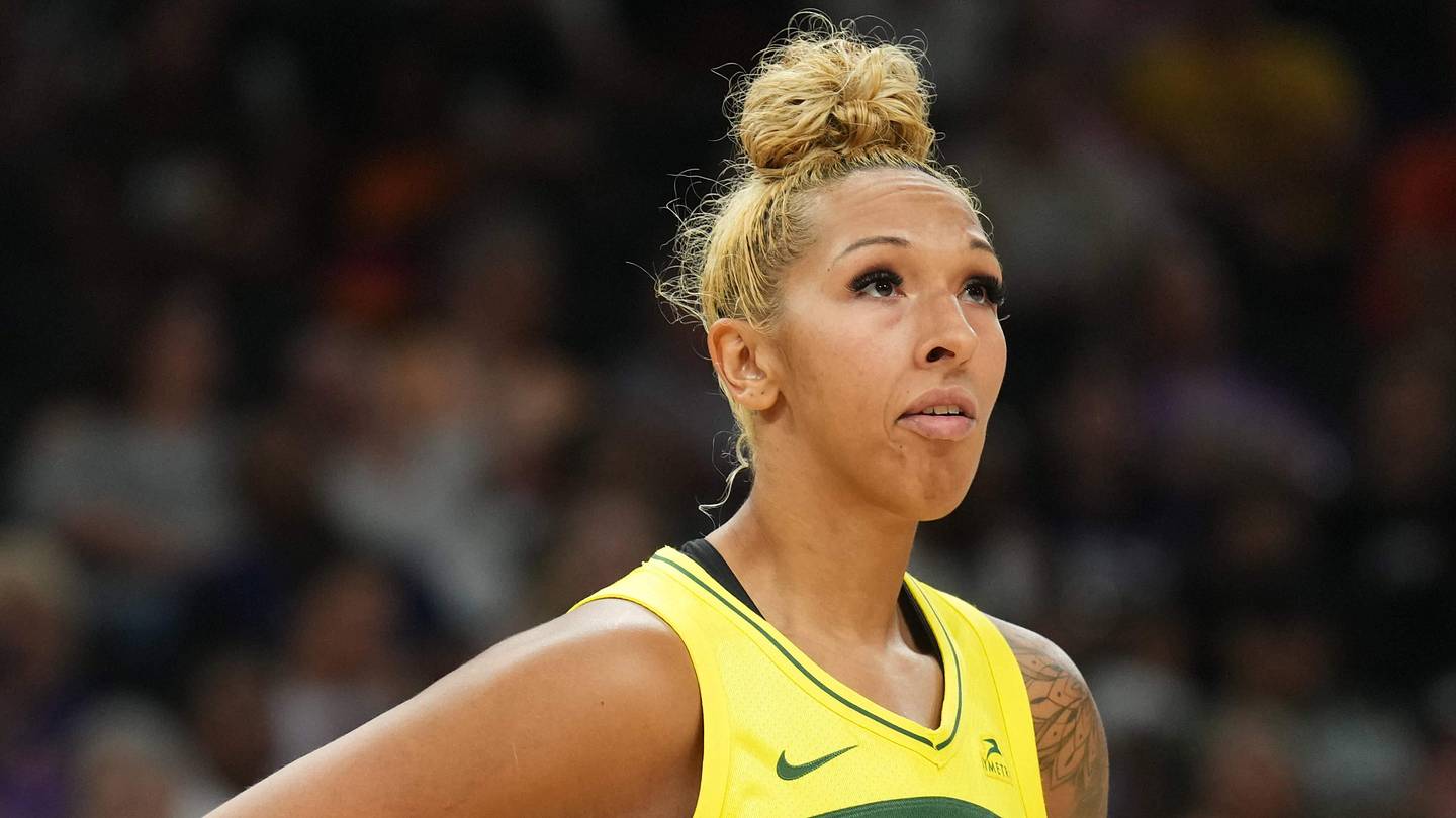 Los Angeles Sparks land former Storm center before 2025 WNBA season