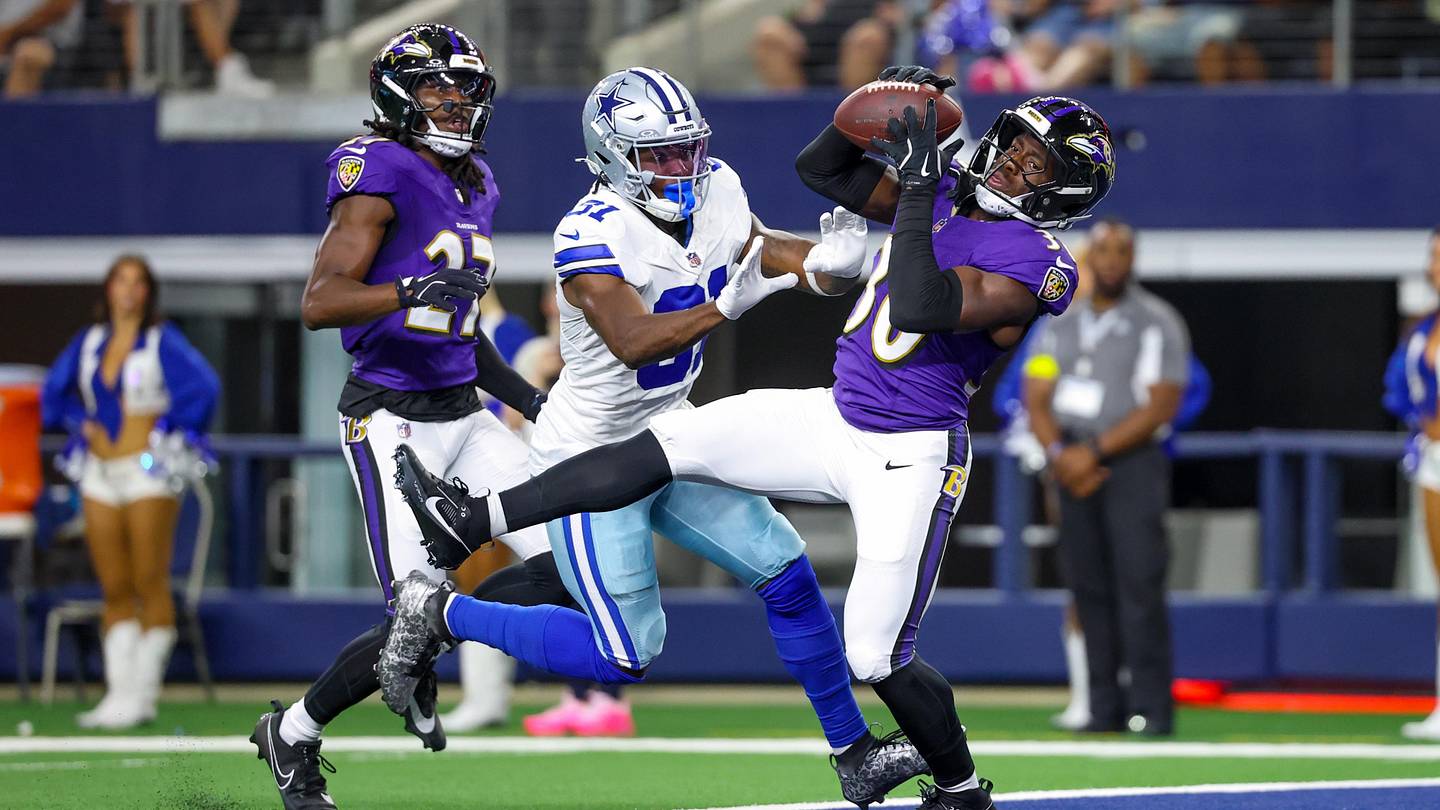 Ravens Cruise To Victory Over Cowboys