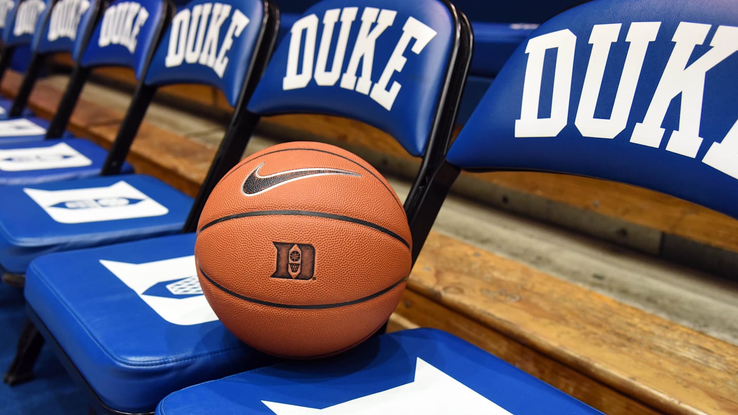 Sharpshooting Recruit Schedules 'Dream School' Duke Basketball Visit