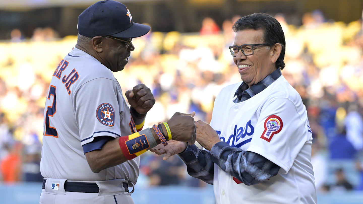 Fernando Valenzuela’s Magical Rookie Cards of 1981