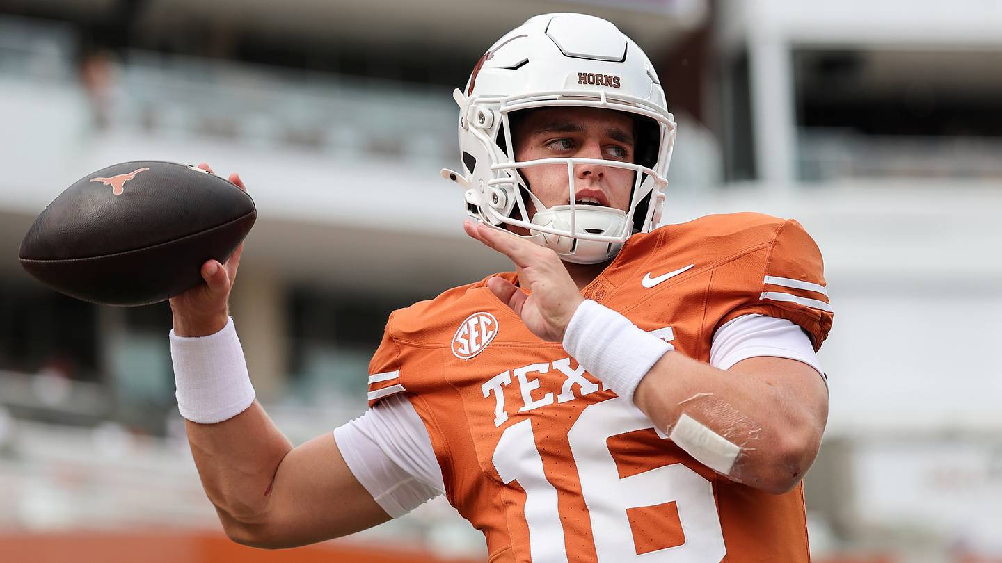 The CFP selection committee’s problem isn’t bias, it’s the inconsistent ...