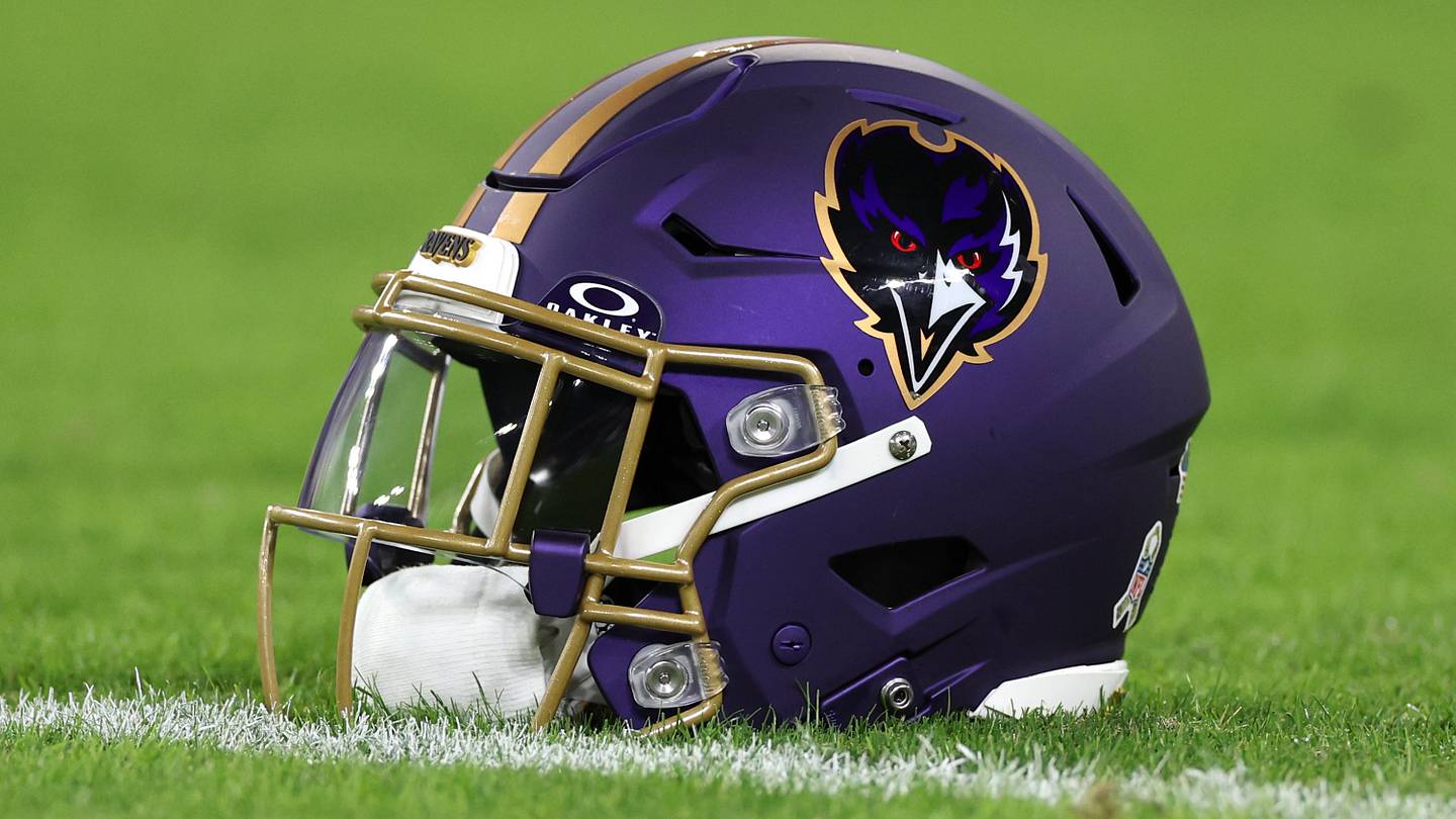Ravens' final 53-man roster takes big swing on undrafted rookie class