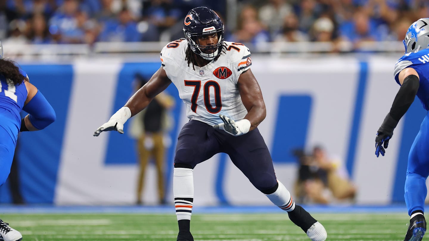 Braxton Jones' Bears Tenure May Be Over After Rumored Benching