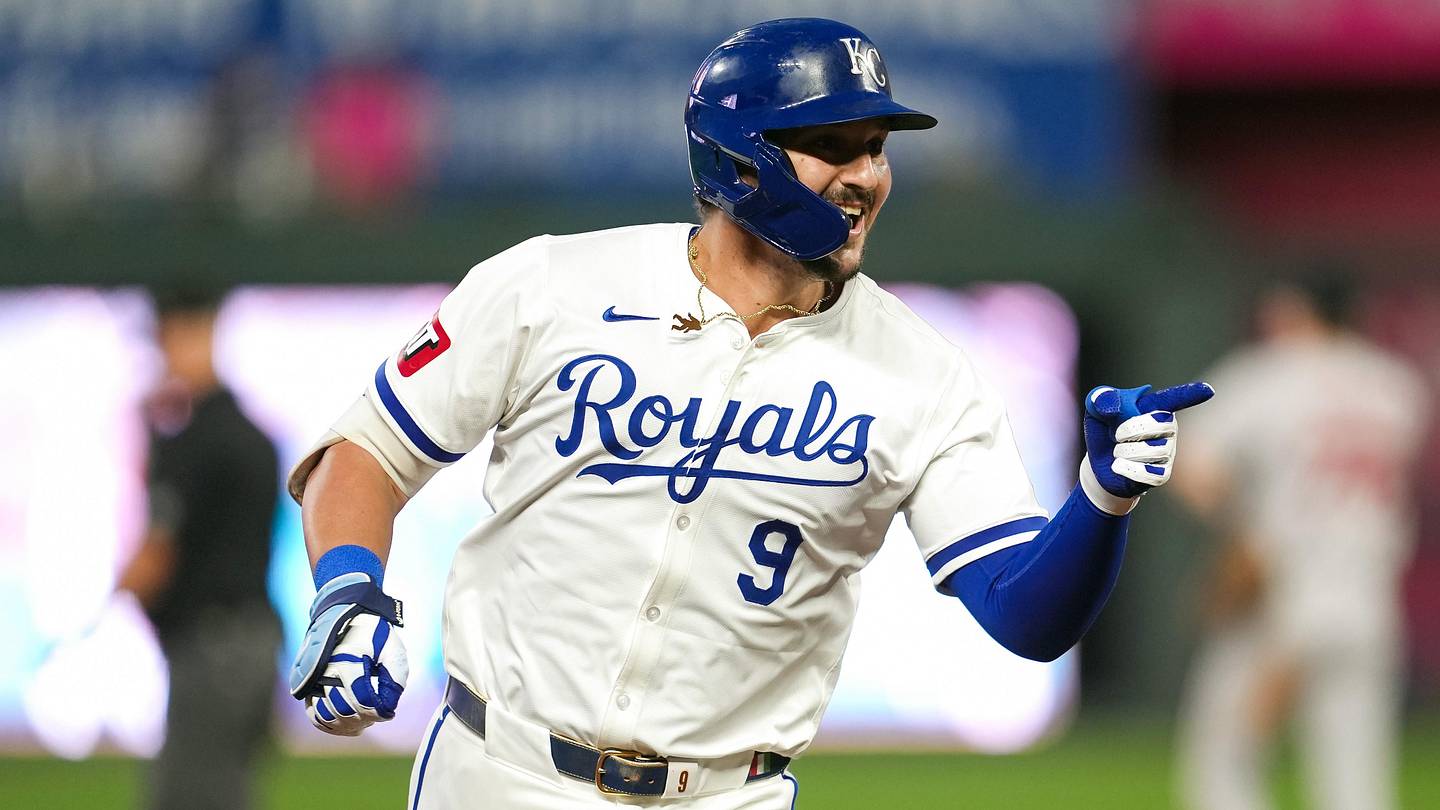 Vinnie Pasquantino has a big New Year's resolution for the KC Royals
