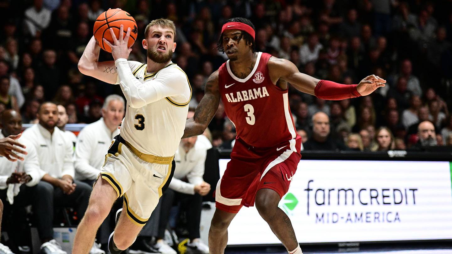 Purdue Athletes Braden Smith, Chloe Chicoine Among Top-Selling Athletes ...
