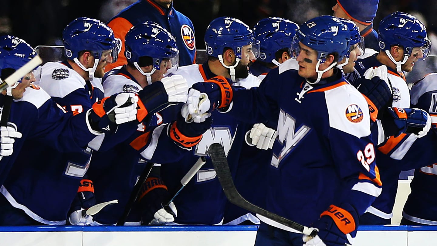 NY Islanders sweaters rank among the ten best and worst outdoor jerseys ...