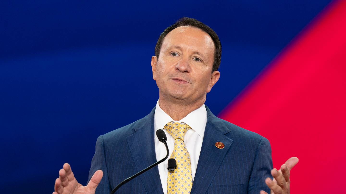 Gov. Jeff Landry makes startling admission during LSU coaching search