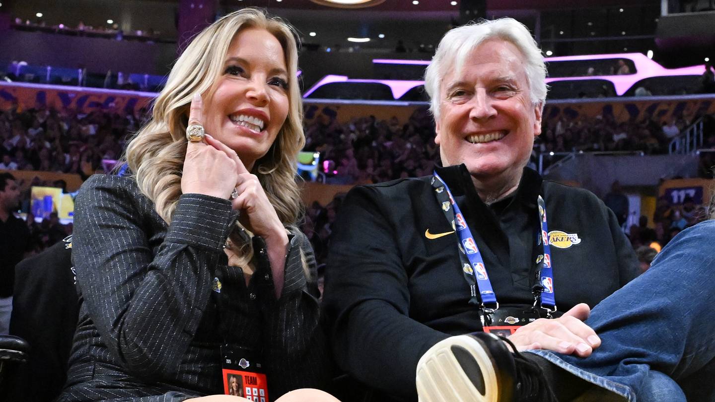 Mark Walter shouldn’t hesitate to do with the Lakers what he did with ...