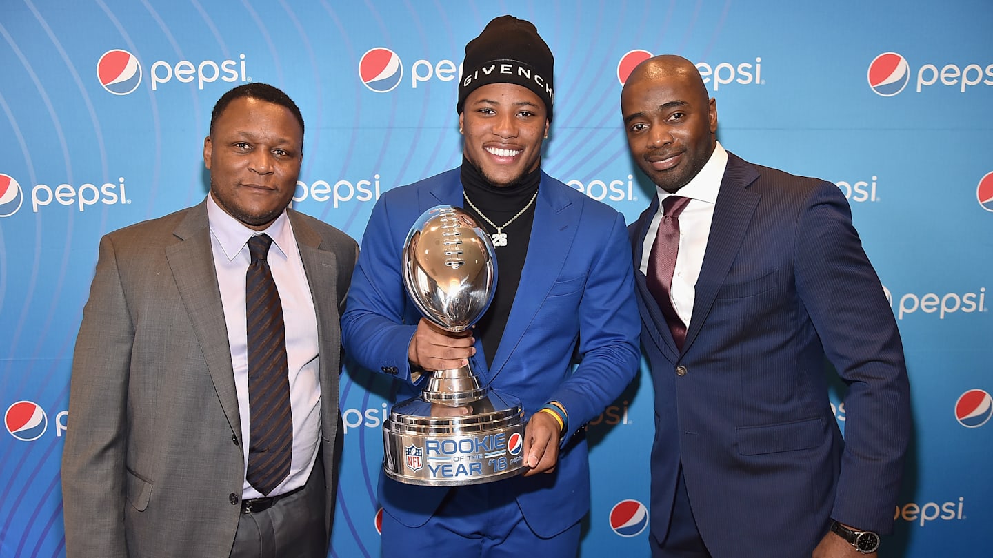 Barry Sanders shows true character to Saquon Barkley amid RB's career ...