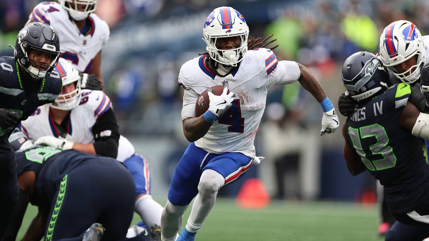 Josh Allen gives massive praise to James Cook after dominant Week 8 ...