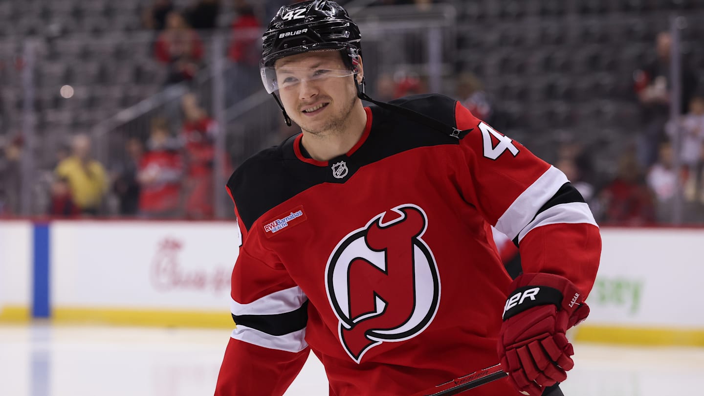 New Jersey Devils head coach Sheldon Keefe makes surprising lineup ...