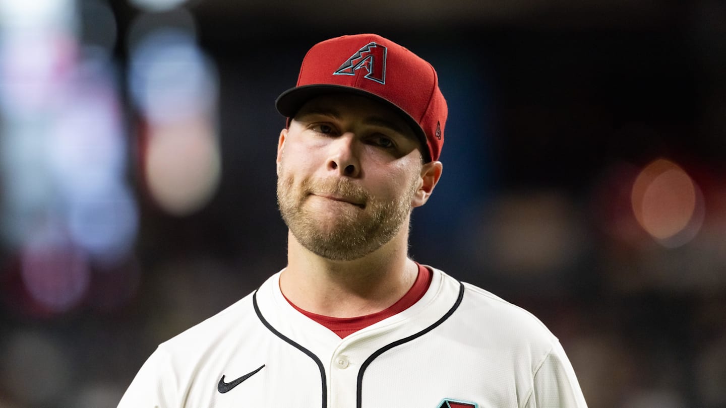 Corbin Burnes reaction to scary elbow injury is terrifying for Diamondbacks fans
