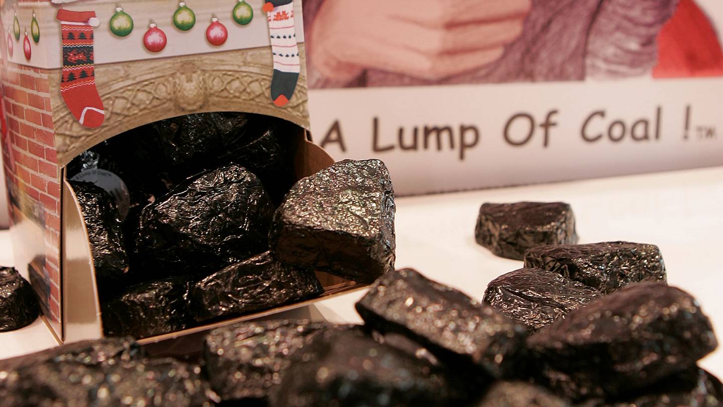 3 holiday romances that are getting coal this Christmas