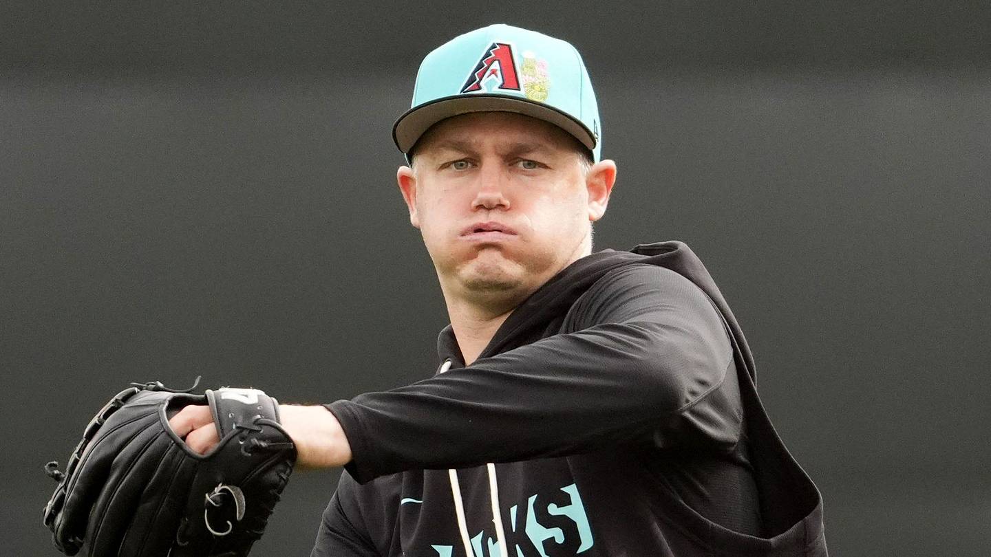 Diamondbacks' 2026 Closer Plan is Painfully Obvious