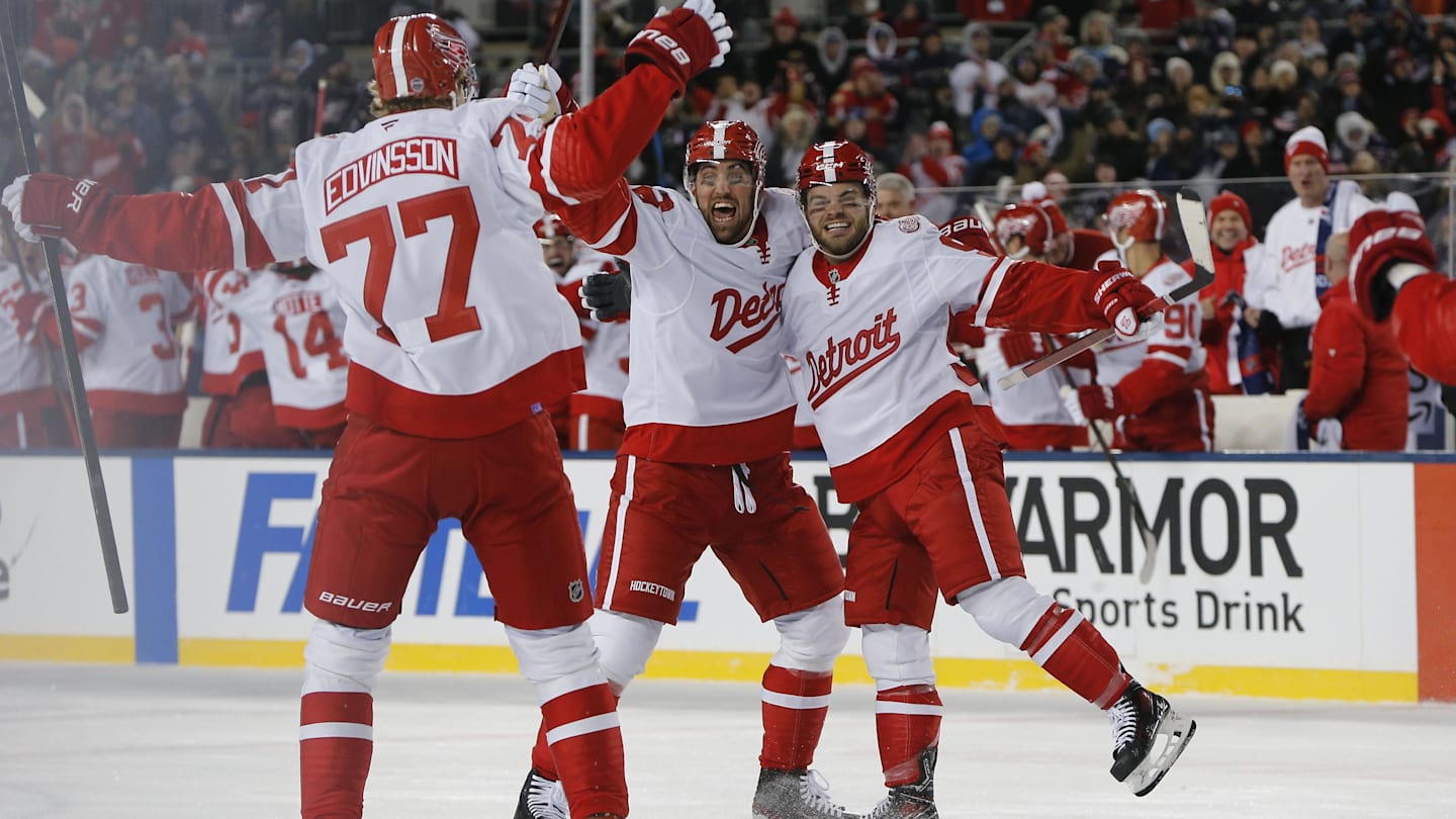Red Wings latest flop in the Stadium Series tells an inconvenient truth