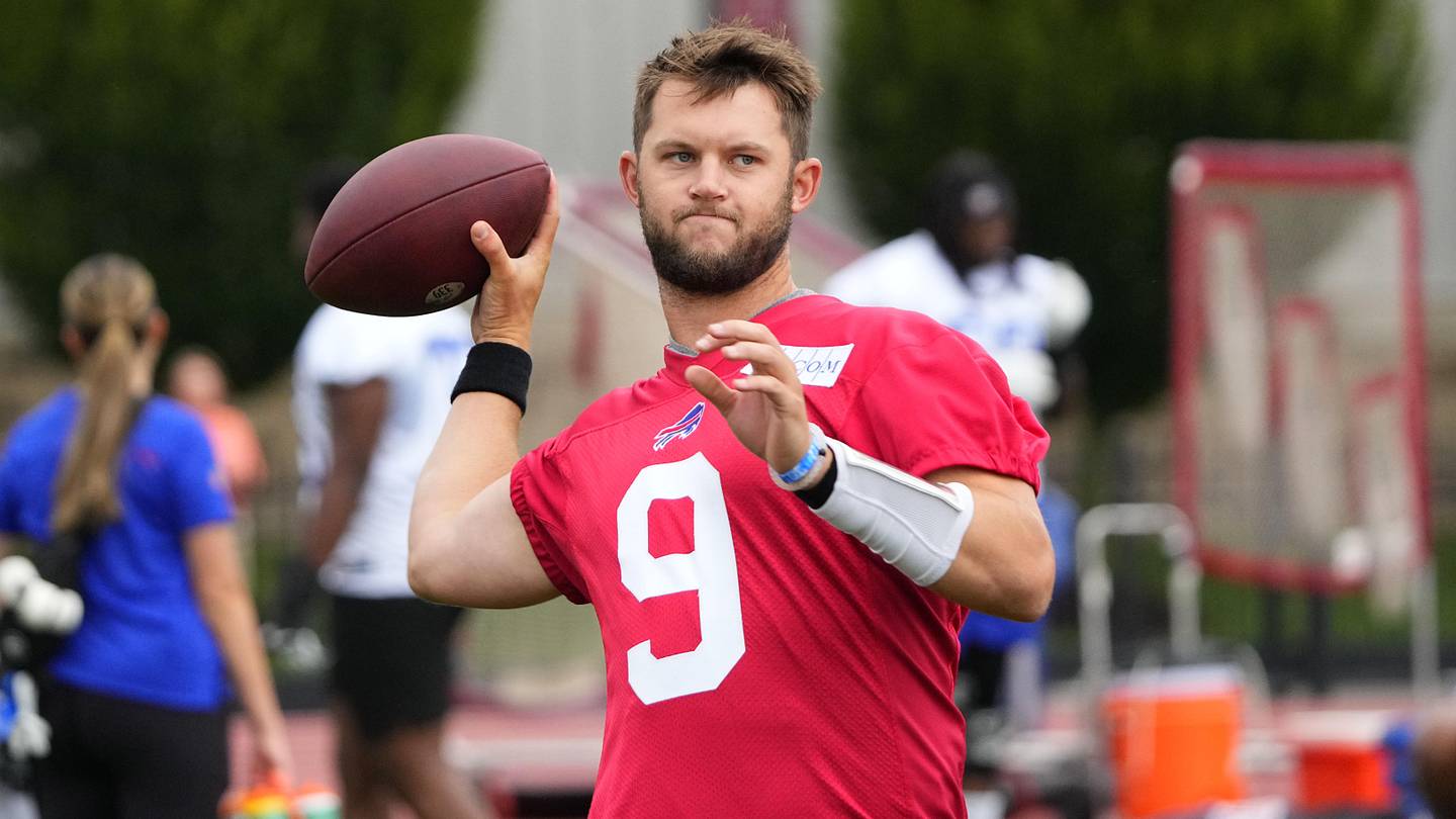 Which Bills Storylines Are Worth Paying Attention to at OTAs and Which ...