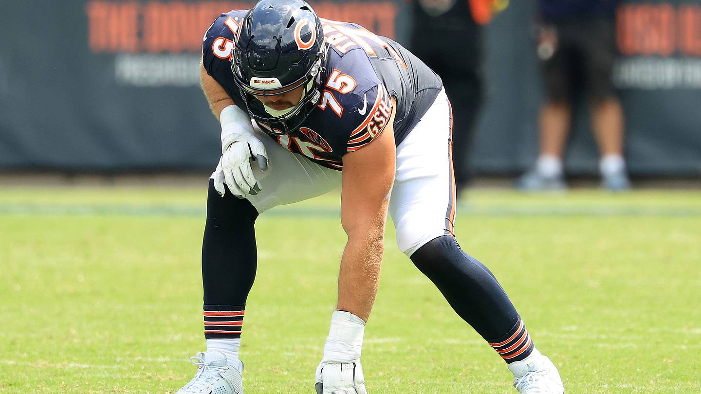 Second preseason game eliminated a left tackle competitor for Bears ...