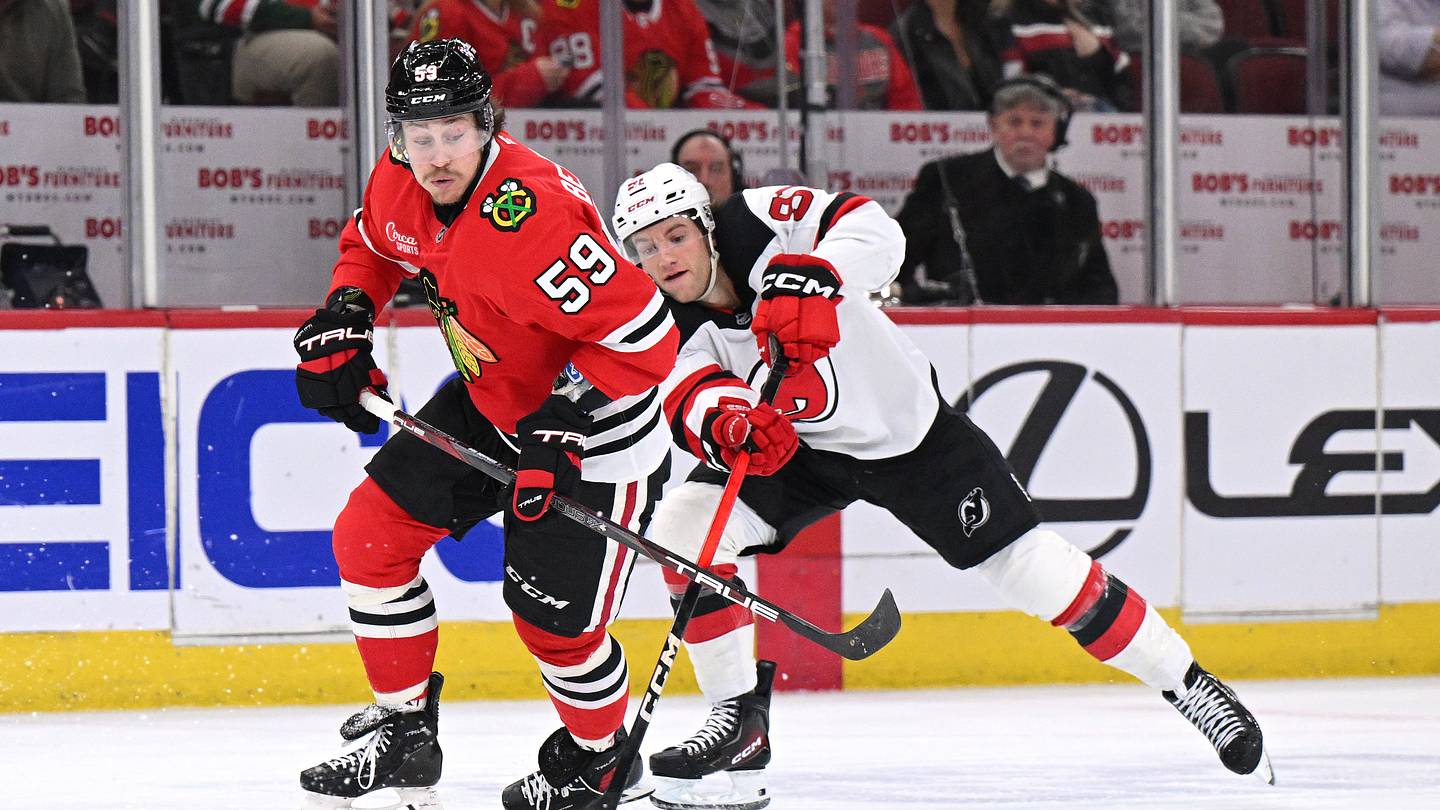 Lineup uncertain as Blackhawks host Devils