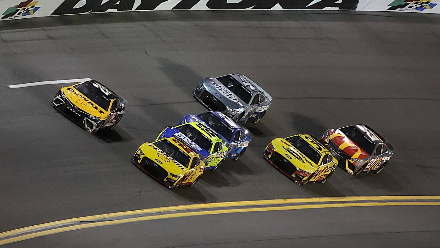 NASCAR: Updated 2024 Daytona 500 entry list (one driver out)